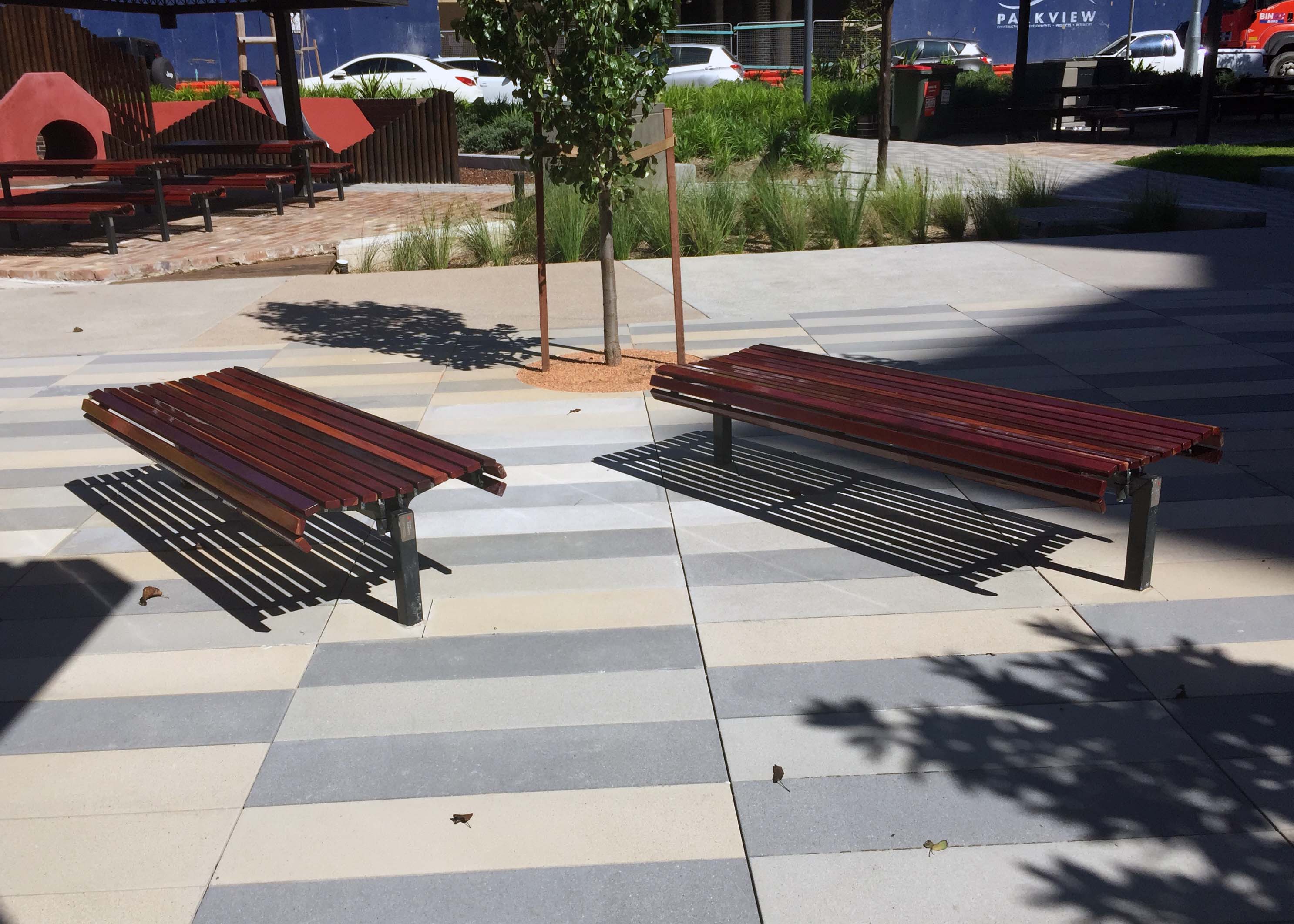 Classic Plaza Bench | Street Furniture Australia